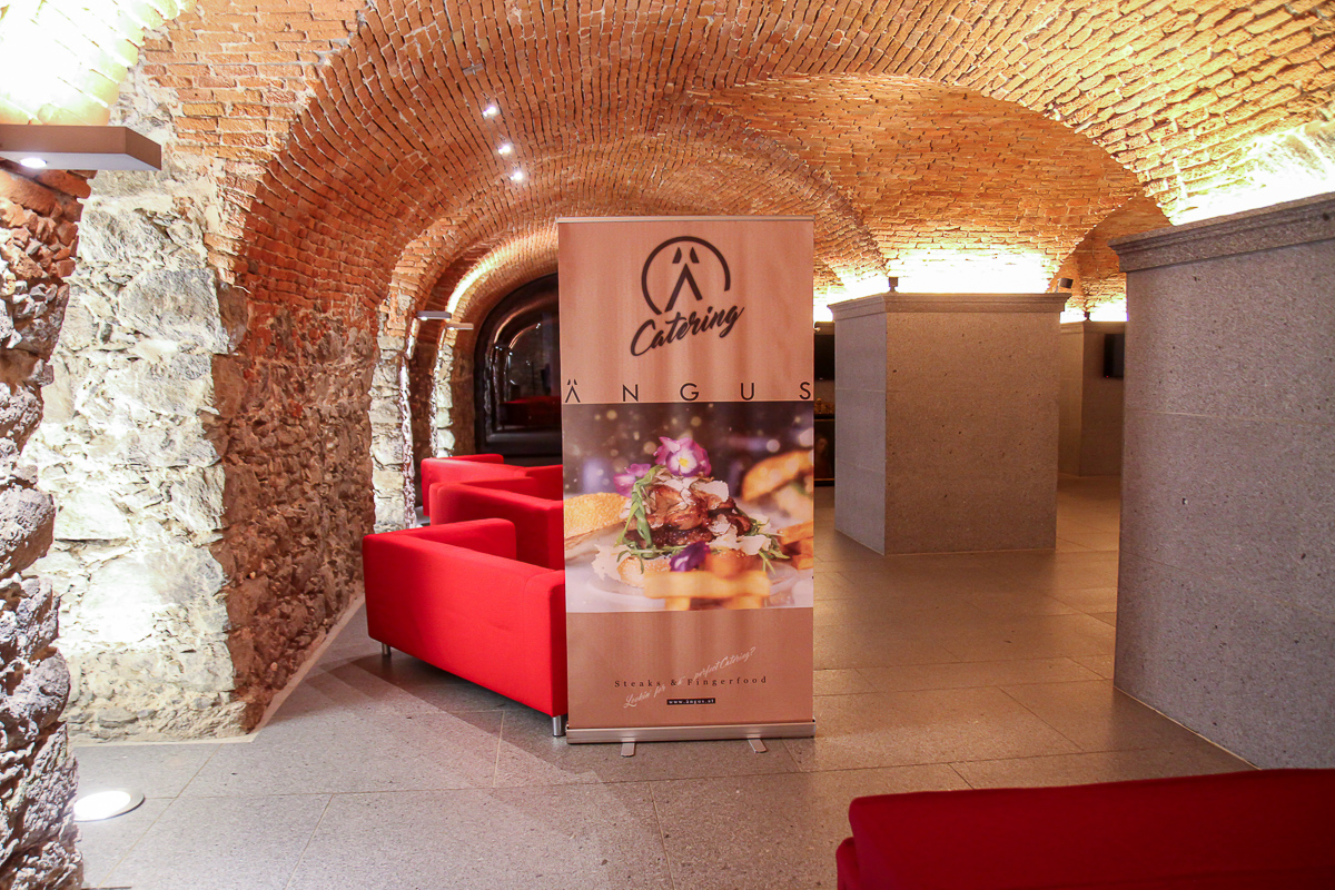 Karmeliten-Krypta Linz - NUBA – bar with kitchen - EVENT